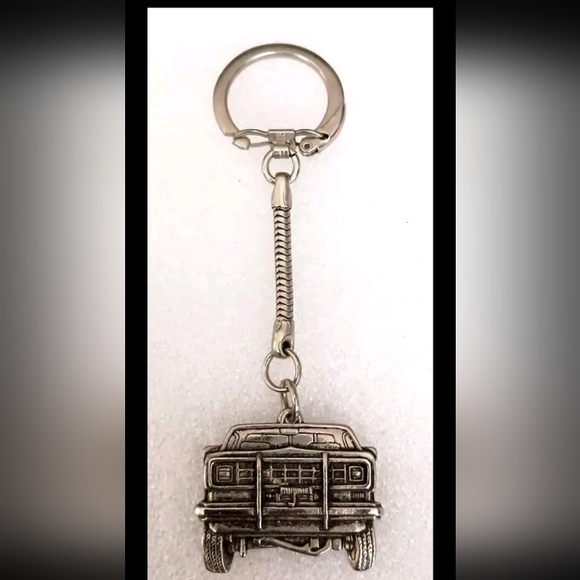 Unique Vintage | Accessories | Vtg 96s Ford F100 Truck Car Key Chain ...